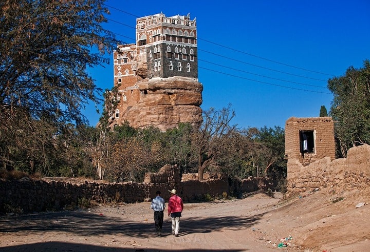 The palace on the rock in Yemen | FREEYORK