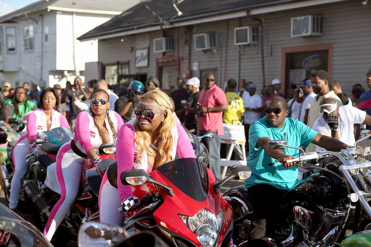 Epic Photos Of New Orlean's Ladies-Only 'Caramel Curves' Biker Gang ...