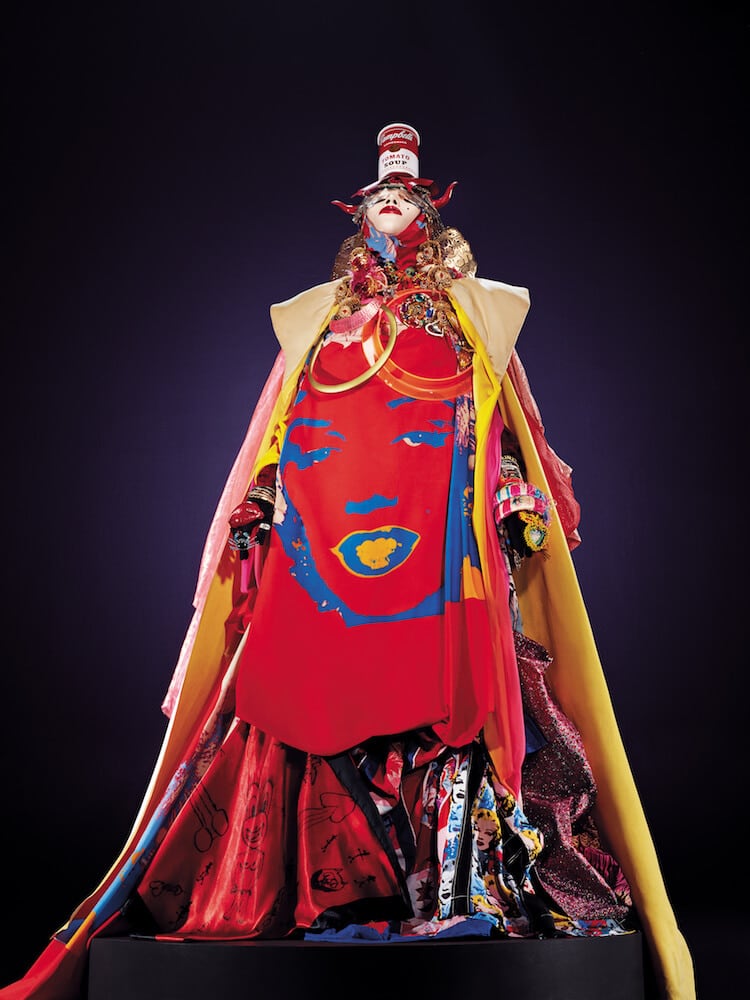 Artist Daniel Lismore Expresses His Vigorous Personality in Fashionable ...
