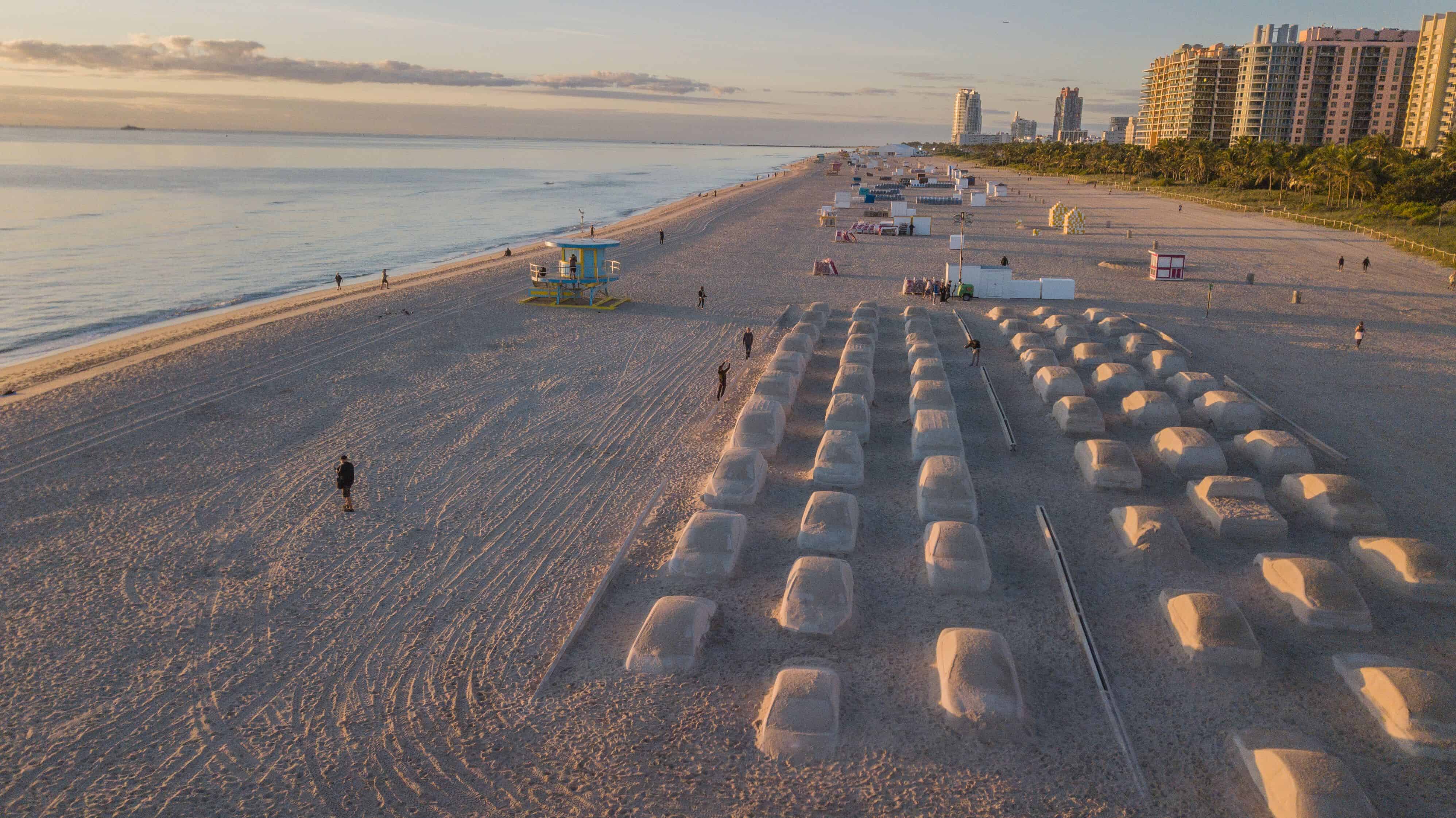 Traffic Jam Made Of Sand On The Miami Beach | FREEYORK